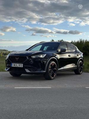 Черный Cupra Formentor 2024 в Вильнюс, объемом двигателя 1.98 л и пробегом 32 тыс. км за 33000 €, фото  на AUTOMOTO.COM.LV