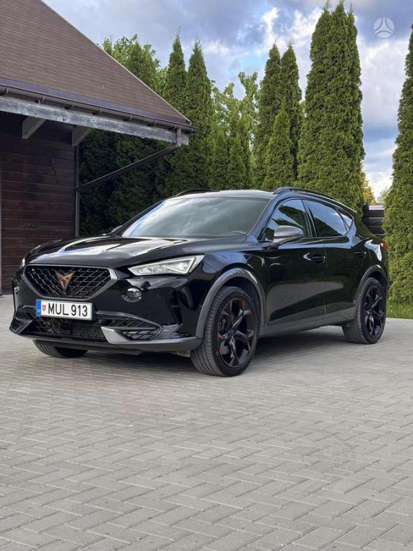 Melns Cupra Formentor 2024 Viļņa, ar dzinēja tilpumu 1.98 L un nobraukumu 32 tūkst. km par 33000 €, foto 5 vietnē AUTOMOTO.COM.LV