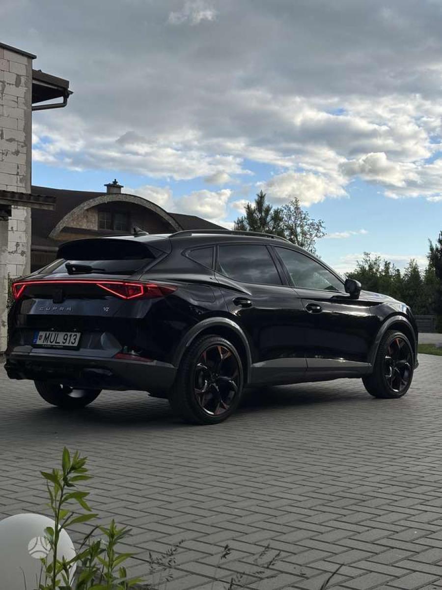 Черный Cupra Formentor 2024 в Вильнюс, объемом двигателя 1.98 л и пробегом 32 тыс. км за 33000 €, фото 9 на AUTOMOTO.COM.LV