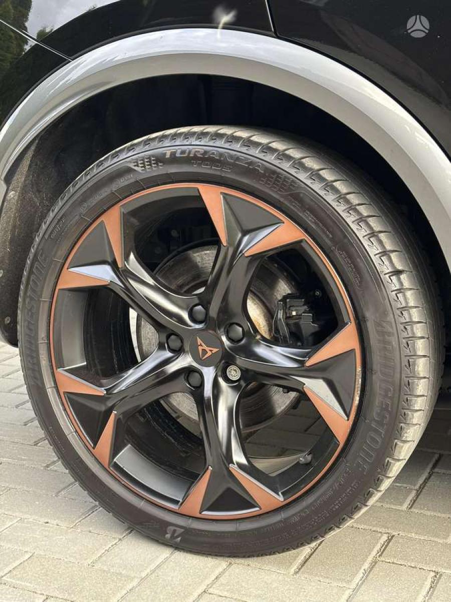 Черный Cupra Formentor 2024 в Вильнюс, объемом двигателя 1.98 л и пробегом 32 тыс. км за 33000 €, фото 17 на AUTOMOTO.COM.LV