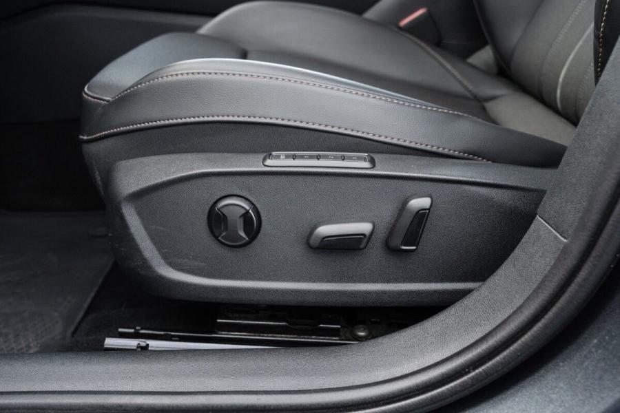 Melns Cupra Formentor 2024 Rīga, ar dzinēja tilpumu 2.00 L un nobraukumu 54 tūkst. km par 26950 €, foto 14 vietnē AUTOMOTO.COM.LV