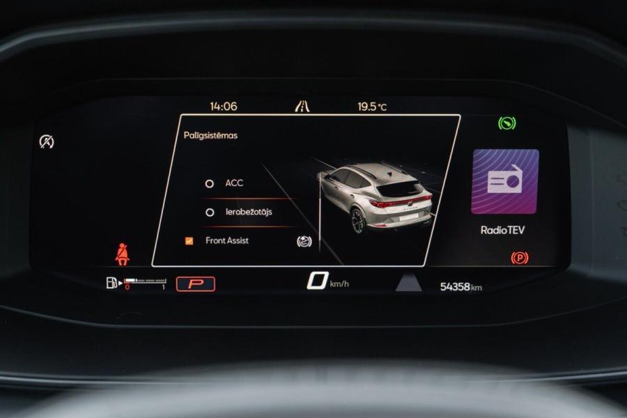 Melns Cupra Formentor 2024 Rīga, ar dzinēja tilpumu 2.00 L un nobraukumu 54 tūkst. km par 26950 €, foto 17 vietnē AUTOMOTO.COM.LV