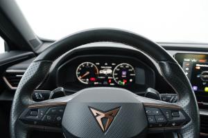Melns Cupra Formentor 2024 Rīga, ar dzinēja tilpumu 2.00 L un nobraukumu 54 tūkst. km par 26950 €, foto 20 vietnē AUTOMOTO.COM.LV