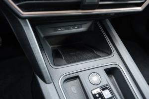 Melns Cupra Formentor 2024 Rīga, ar dzinēja tilpumu 2.00 L un nobraukumu 54 tūkst. km par 26950 €, foto 22 vietnē AUTOMOTO.COM.LV