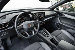Melns Cupra Formentor 2024 Rīga, ar dzinēja tilpumu 2.00 L un nobraukumu 54 tūkst. km par 26950 €, foto 29 vietnē AUTOMOTO.COM.LV