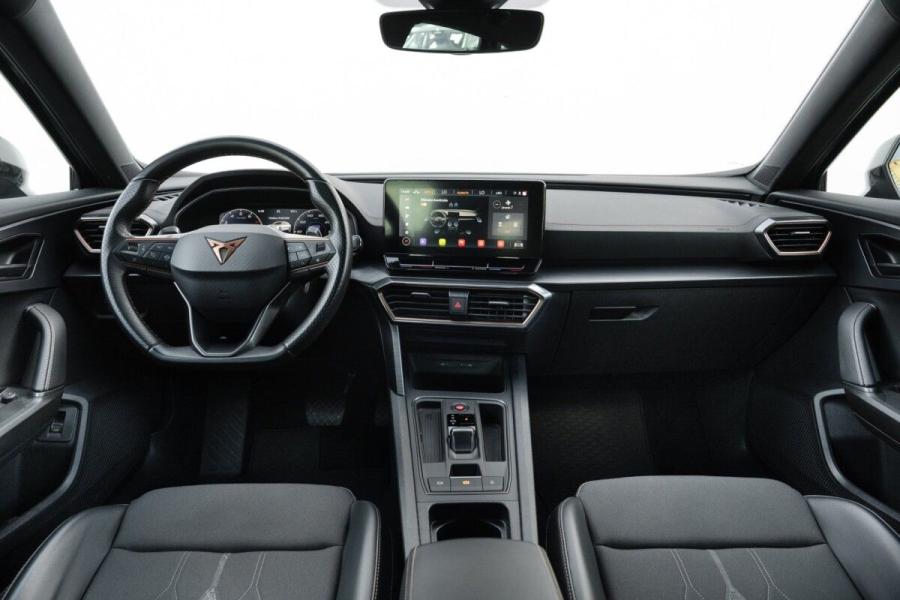 Melns Cupra Formentor 2024 Rīga, ar dzinēja tilpumu 2.00 L un nobraukumu 54 tūkst. km par 26950 €, foto 31 vietnē AUTOMOTO.COM.LV