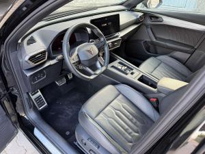 Black Cupra Formentor 2024 in Vilkaviskis, with an engine capacity of 1.98 L and mileage of 15 thousand km for 18000 €, photo 12 on AUTOMOTO.COM.LV