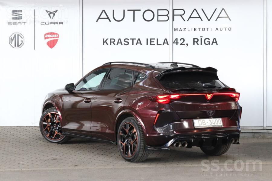 Черный Cupra Formentor 2025 в Рига, объемом двигателя 2.00 л и пробегом 6 тыс. км за 43990 €, фото 9 на AUTOMOTO.COM.LV