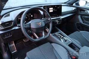 Черный Cupra Formentor 2025 в Рига, объемом двигателя 2.00 л и пробегом 6 тыс. км за 43990 €, фото 10 на AUTOMOTO.COM.LV
