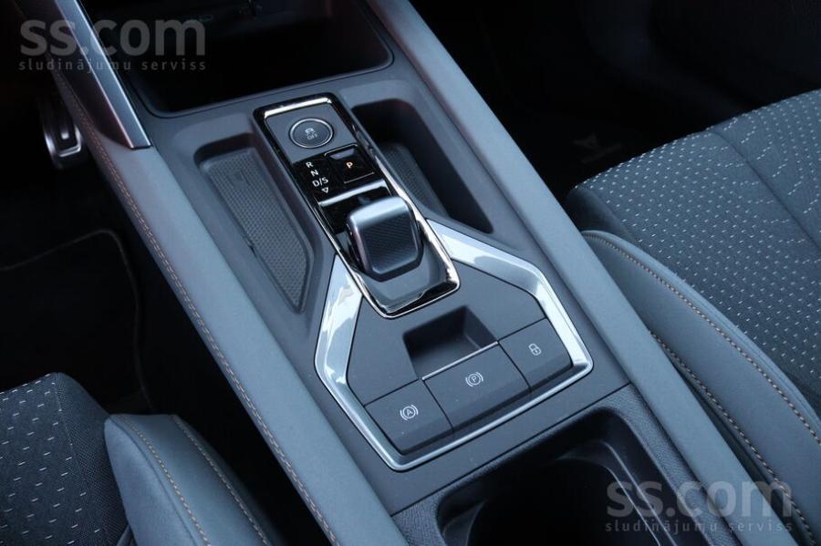 Черный Cupra Formentor 2025 в Рига, объемом двигателя 2.00 л и пробегом 6 тыс. км за 43990 €, фото 23 на AUTOMOTO.COM.LV