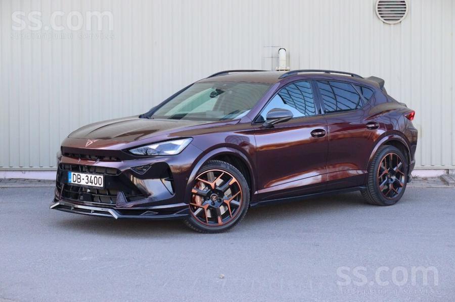Черный Cupra Formentor 2025 в Рига, объемом двигателя 2.00 л и пробегом 6 тыс. км за 43990 €, фото 34 на AUTOMOTO.COM.LV