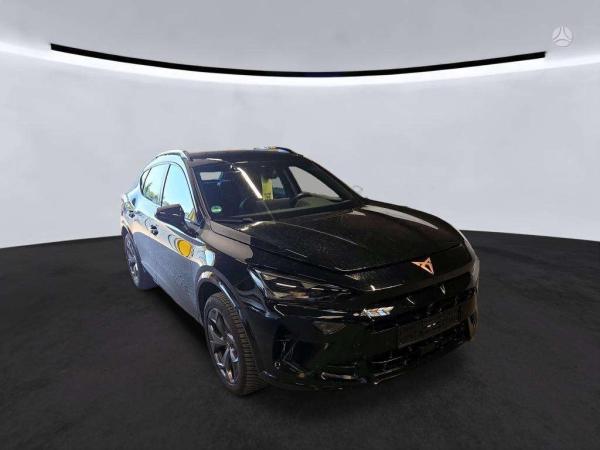 Черный Cupra Formentor 2025 в Вильнюс, объемом двигателя 1.50 л и пробегом 14 тыс. км за 29400 €, фото 2 на AUTOMOTO.COM.LV