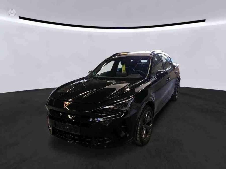 Черный Cupra Formentor 2025 в Вильнюс, объемом двигателя 1.50 л и пробегом 15 тыс. км за 29500 €, фото 1 на AUTOMOTO.COM.LV