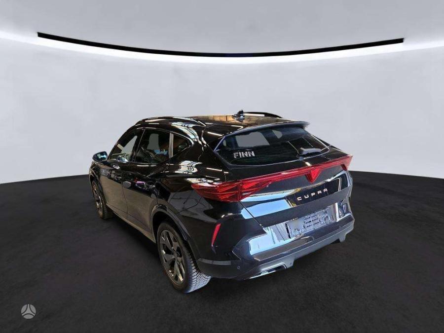 Черный Cupra Formentor 2025 в Вильнюс, объемом двигателя 1.50 л и пробегом 15 тыс. км за 29500 €, фото 4 на AUTOMOTO.COM.LV