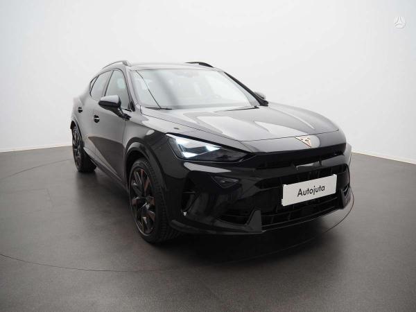 Черный Cupra Formentor 2025 в Вильнюс, объемом двигателя 1.98 л и пробегом 30 тыс. км за 38000 €, фото 3 на AUTOMOTO.COM.LV