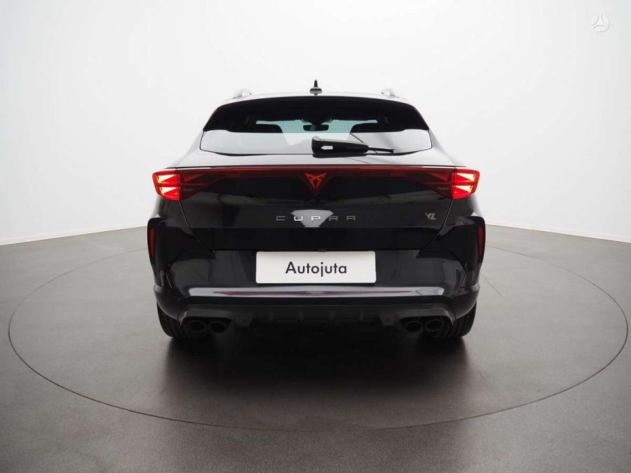 Черный Cupra Formentor 2025 в Вильнюс, объемом двигателя 1.98 л и пробегом 30 тыс. км за 38000 €, фото 6 на AUTOMOTO.COM.LV