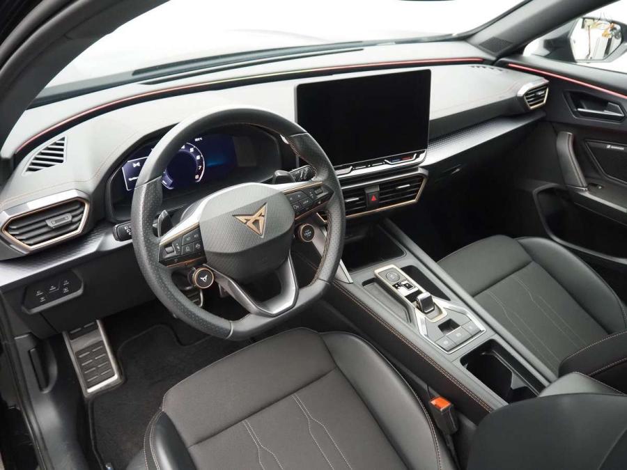 Melns Cupra Formentor 2025 Viļņa, ar dzinēja tilpumu 1.50 L un nobraukumu 40 tūkst. km par 27900 €, foto 11 vietnē AUTOMOTO.COM.LV