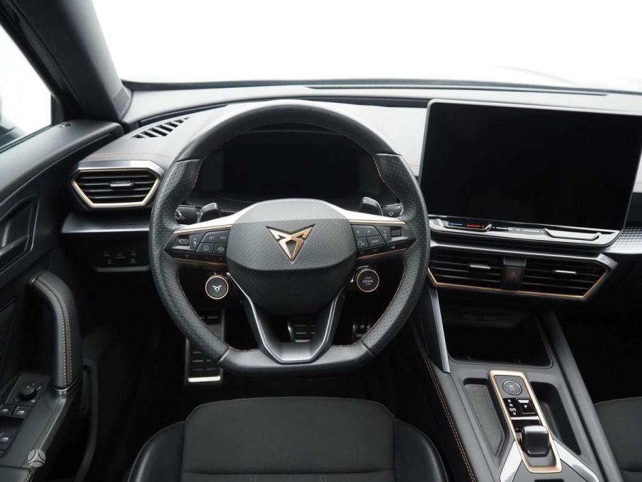 Melns Cupra Formentor 2025 Viļņa, ar dzinēja tilpumu 1.50 L un nobraukumu 40 tūkst. km par 27900 €, foto 21 vietnē AUTOMOTO.COM.LV