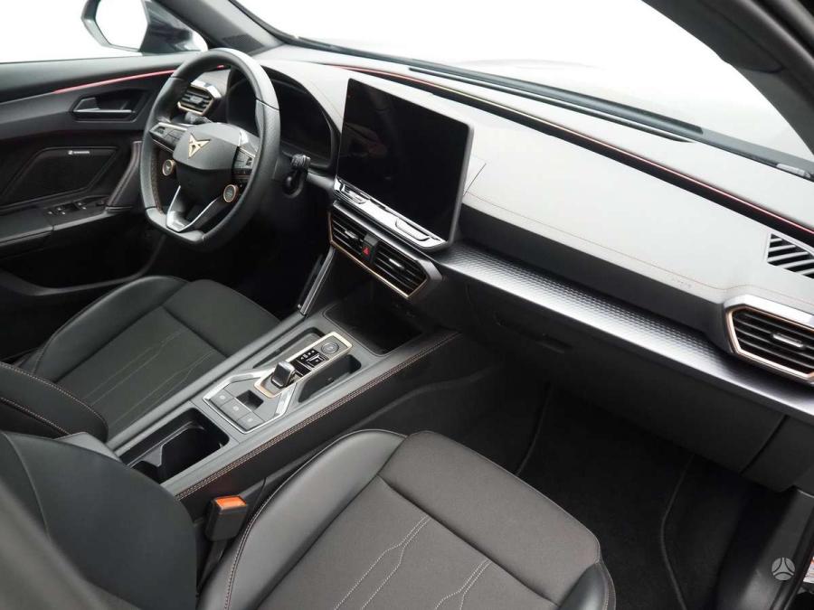 Черный Cupra Formentor 2025 в Вильнюс, объемом двигателя 1.50 л и пробегом 37 тыс. км за 27900 €, фото 14 на AUTOMOTO.COM.LV