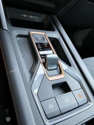Melns Cupra Formentor 2025 Viļņa, ar dzinēja tilpumu 1.98 L un nobraukumu 4 tūkst. km par 37000 €, foto 20 vietnē AUTOMOTO.COM.LV