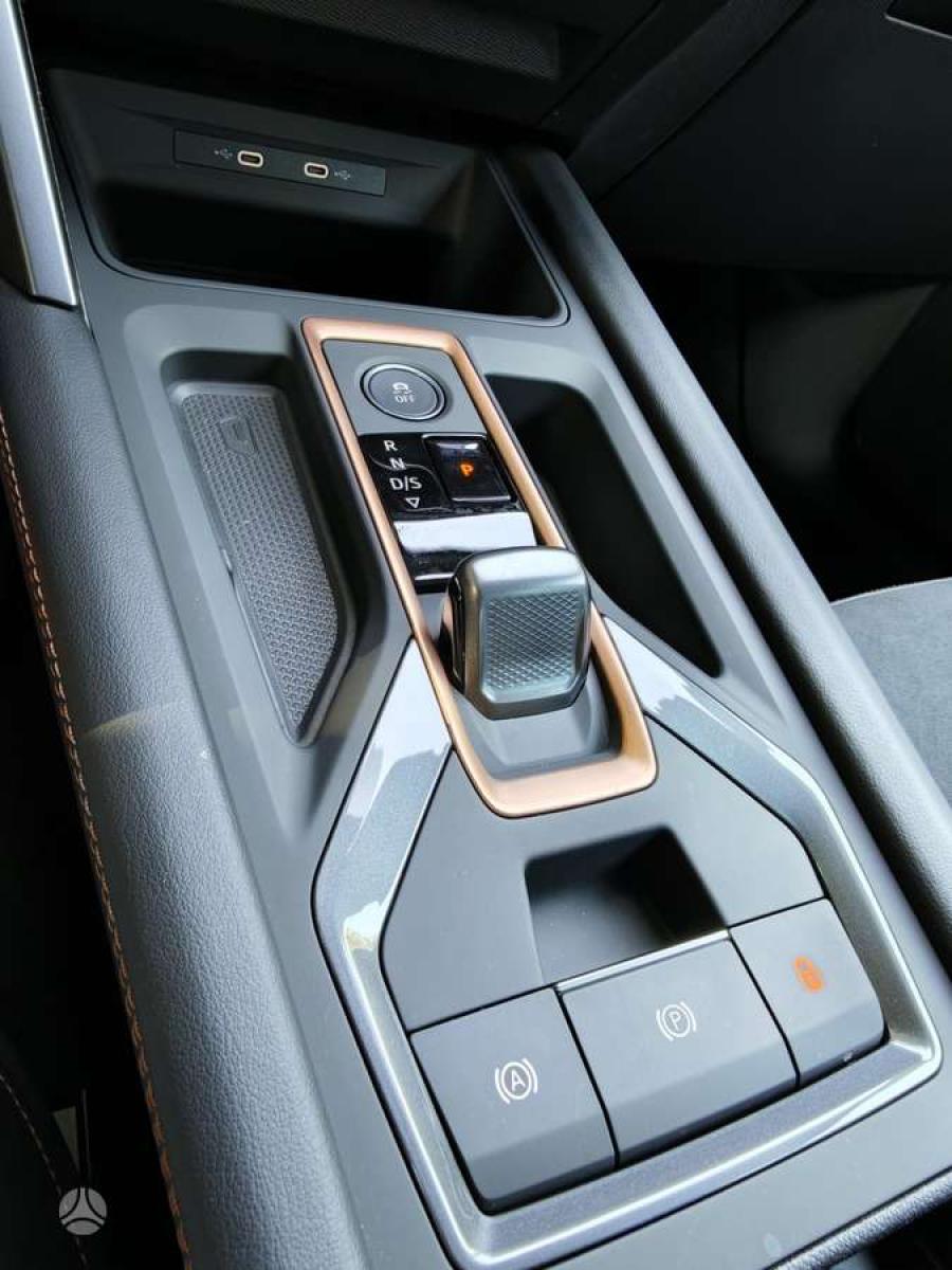 Melns Cupra Formentor 2025 Viļņa, ar dzinēja tilpumu 1.98 L un nobraukumu 4 tūkst. km par 37000 €, foto 20 vietnē AUTOMOTO.COM.LV