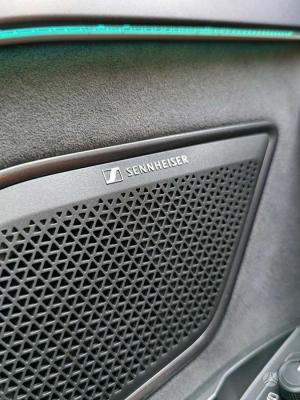 Melns Cupra Formentor 2025 Viļņa, ar dzinēja tilpumu 1.98 L un nobraukumu 4 tūkst. km par 37000 €, foto 24 vietnē AUTOMOTO.COM.LV