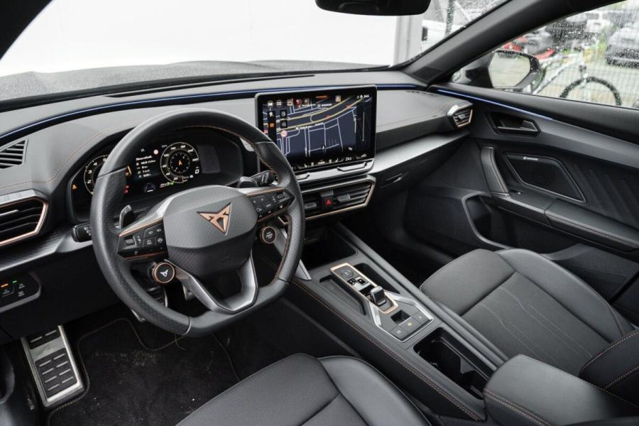 Black Cupra Formentor 2025 in Riga, with an engine capacity of 1.50 L and mileage of 51 thousand km for 29500 €, photo 31 on AUTOMOTO.COM.LV