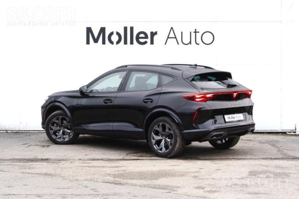 Melns Cupra Formentor 2025 Rīga, ar dzinēja tilpumu 1.50 L un nobraukumu 51 tūkst. km par 29500 €, foto 6 vietnē AUTOMOTO.COM.LV