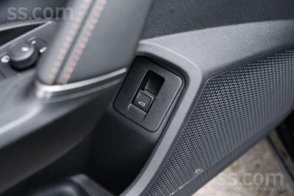 Melns Cupra Formentor 2025 Rīga, ar dzinēja tilpumu 1.50 L un nobraukumu 51 tūkst. km par 29500 €, foto 9 vietnē AUTOMOTO.COM.LV