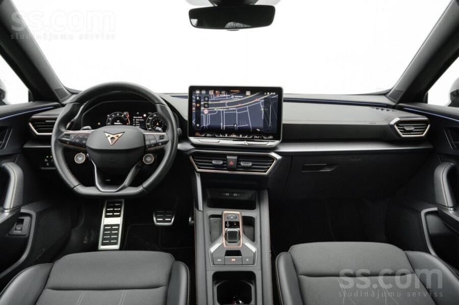 Melns Cupra Formentor 2025 Rīga, ar dzinēja tilpumu 1.50 L un nobraukumu 51 tūkst. km par 29500 €, foto 16 vietnē AUTOMOTO.COM.LV