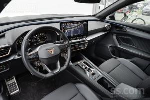 Melns Cupra Formentor 2025 Rīga, ar dzinēja tilpumu 1.50 L un nobraukumu 51 tūkst. km par 29500 €, foto 31 vietnē AUTOMOTO.COM.LV