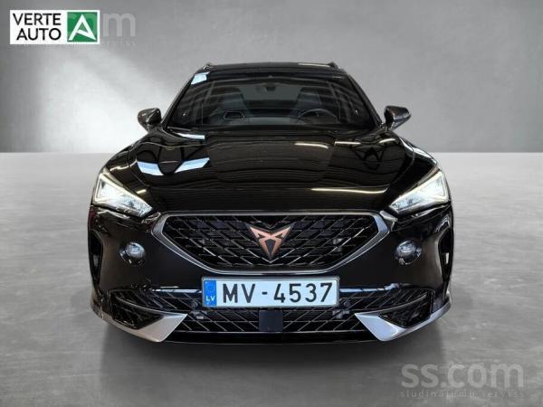 Черный Cupra Formentor 2021 в Рига, объемом двигателя 2.00 л и пробегом 94 тыс. км за 22590 €, фото 2 на AUTOMOTO.COM.LV
