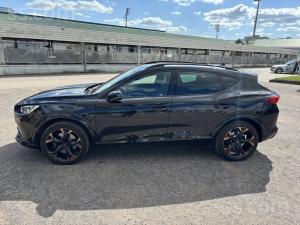 Melns Cupra Formentor 2023 Rīga, ar dzinēja tilpumu 2.00 L un nobraukumu 67 tūkst. km par 28700 €, foto 5 vietnē AUTOMOTO.COM.LV