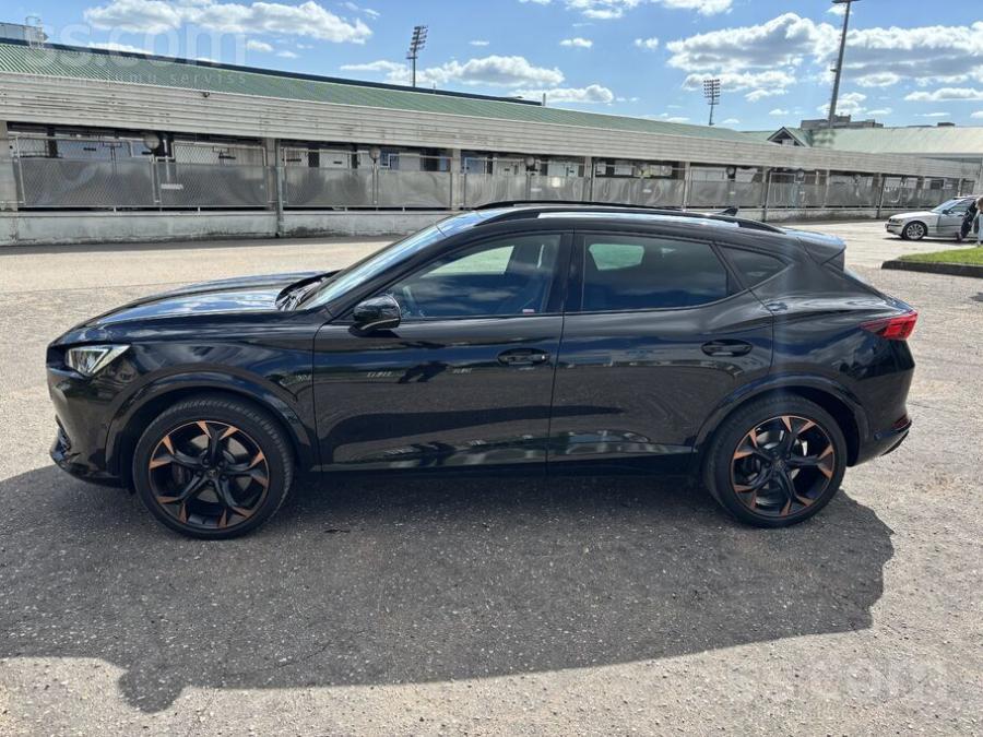 Melns Cupra Formentor 2023 Rīga, ar dzinēja tilpumu 2.00 L un nobraukumu 67 tūkst. km par 28700 €, foto 5 vietnē AUTOMOTO.COM.LV