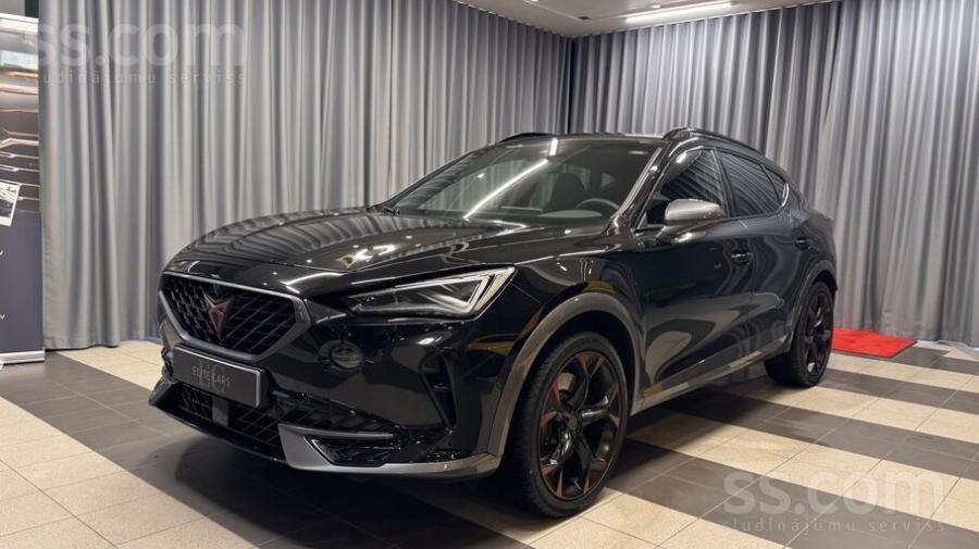 Melns Cupra Formentor 2023 Rīga, ar dzinēja tilpumu 2.00 L un nobraukumu 35 tūkst. km par 30990 €, foto 1 vietnē AUTOMOTO.COM.LV