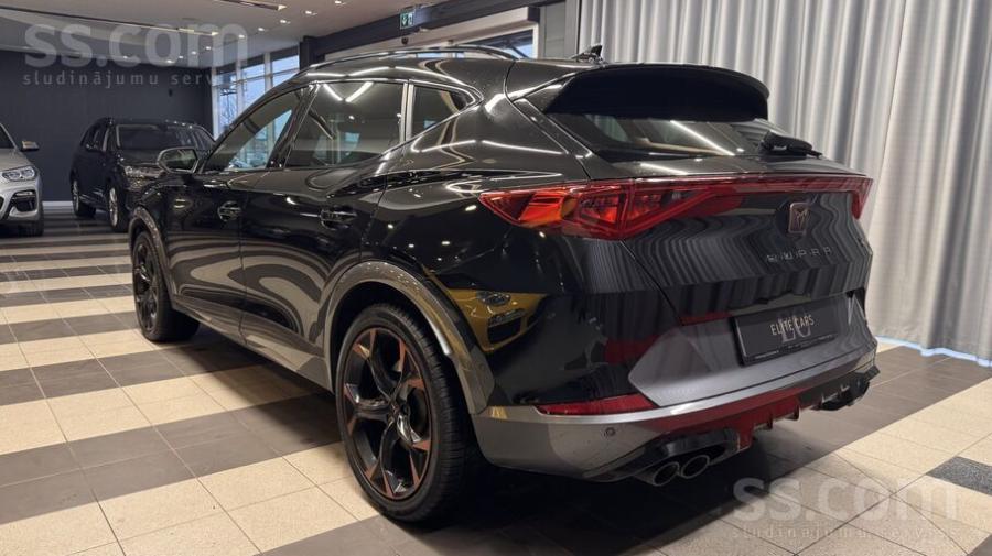 Melns Cupra Formentor 2023 Rīga, ar dzinēja tilpumu 2.00 L un nobraukumu 35 tūkst. km par 30990 €, foto 8 vietnē AUTOMOTO.COM.LV