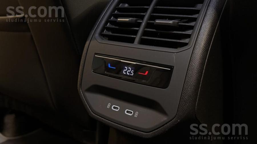 Melns Cupra Formentor 2023 Rīga, ar dzinēja tilpumu 2.00 L un nobraukumu 35 tūkst. km par 30990 €, foto 14 vietnē AUTOMOTO.COM.LV
