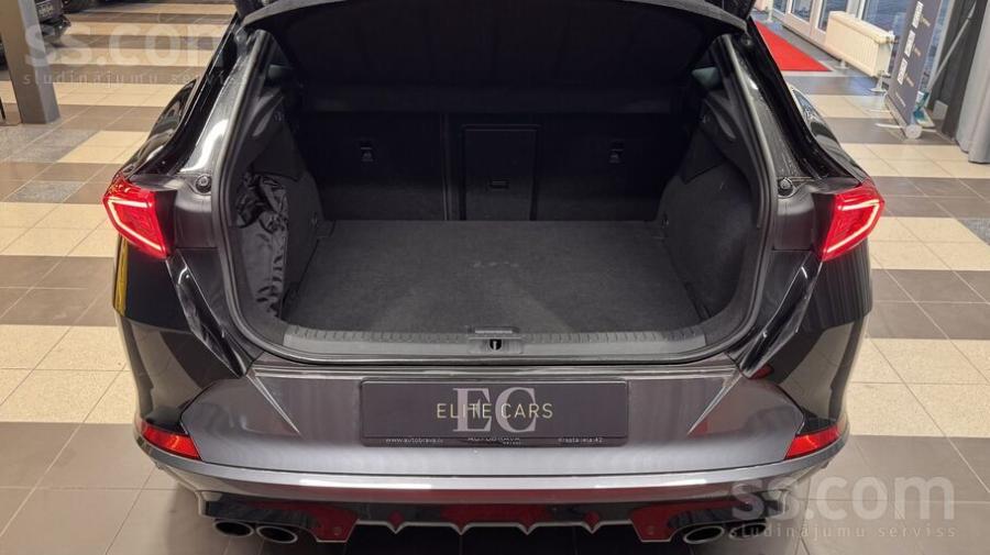 Melns Cupra Formentor 2023 Rīga, ar dzinēja tilpumu 2.00 L un nobraukumu 35 tūkst. km par 30990 €, foto 15 vietnē AUTOMOTO.COM.LV