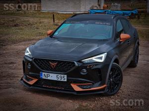 Черный Cupra Formentor 2023 в Огре, объемом двигателя 2.00 л и пробегом 62 тыс. км за 27999 €, фото 4 на AUTOMOTO.COM.LV