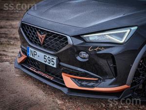 Черный Cupra Formentor 2023 в Огре, объемом двигателя 2.00 л и пробегом 62 тыс. км за 27999 €, фото 6 на AUTOMOTO.COM.LV