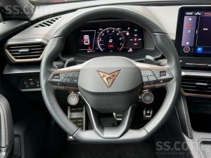 Черный Cupra Formentor 2023 в Цесис, объемом двигателя 2.50 л и пробегом 26 тыс. км за 42000 €, фото 4 на AUTOMOTO.COM.LV