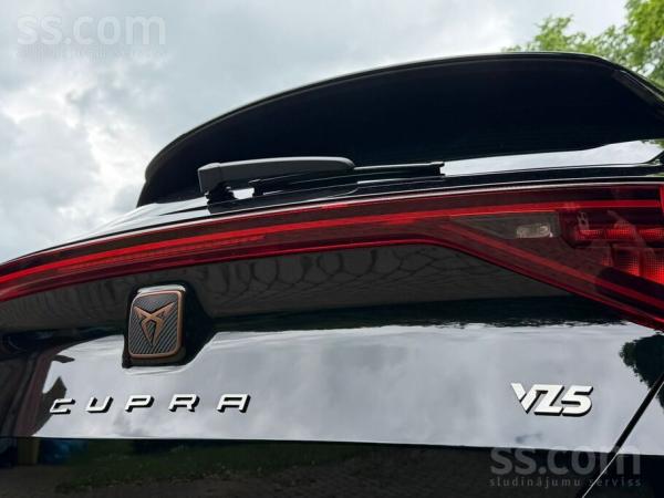 Черный Cupra Formentor 2023 в Цесис, объемом двигателя 2.50 л и пробегом 26 тыс. км за 42000 €, фото 10 на AUTOMOTO.COM.LV