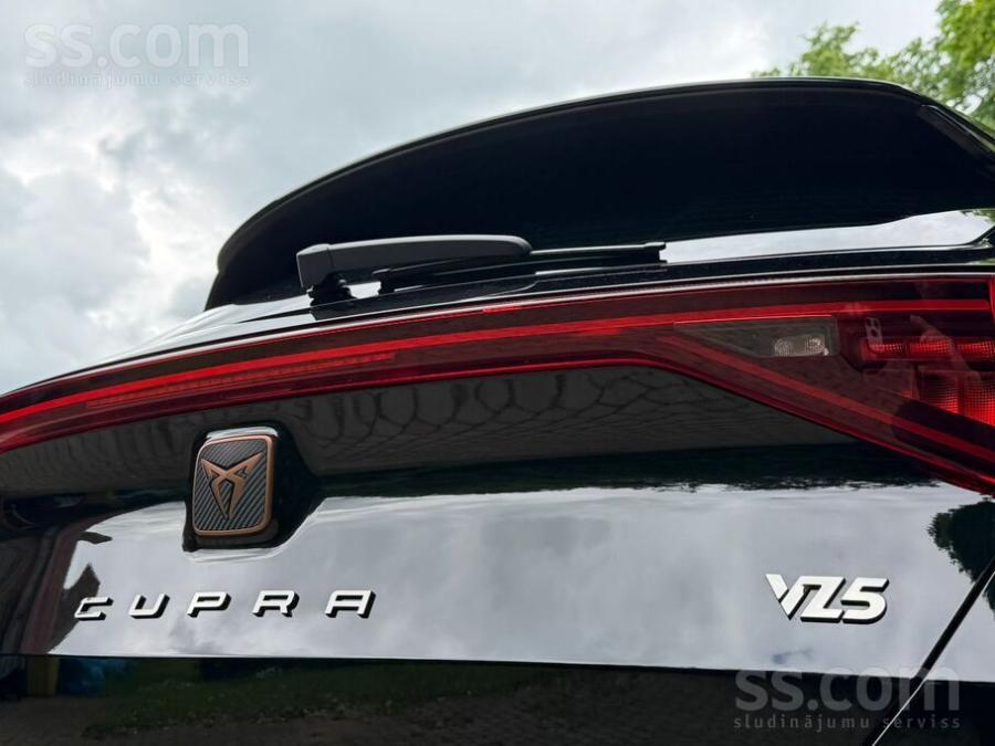 Черный Cupra Formentor 2023 в Цесис, объемом двигателя 2.50 л и пробегом 26 тыс. км за 42000 €, фото 11 на AUTOMOTO.COM.LV