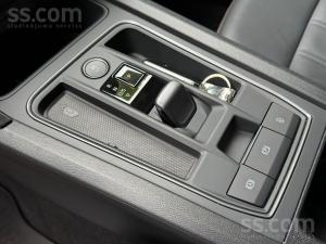 Черный Cupra Formentor 2023 в Цесис, объемом двигателя 2.50 л и пробегом 26 тыс. км за 42000 €, фото 13 на AUTOMOTO.COM.LV
