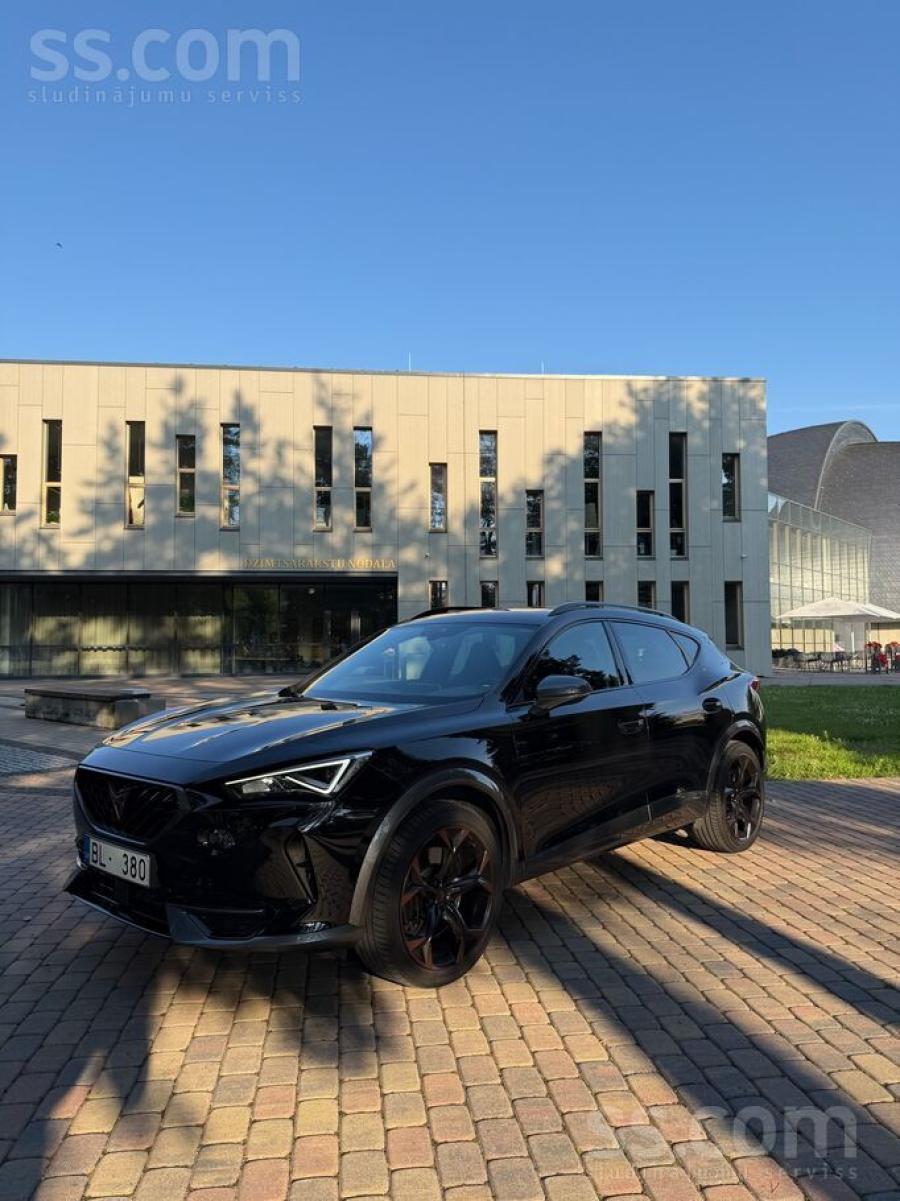Melns Cupra Formentor 2023 Rīga, ar dzinēja tilpumu 2.00 L un nobraukumu 54 tūkst. km par 32000 €, foto 1 vietnē AUTOMOTO.COM.LV
