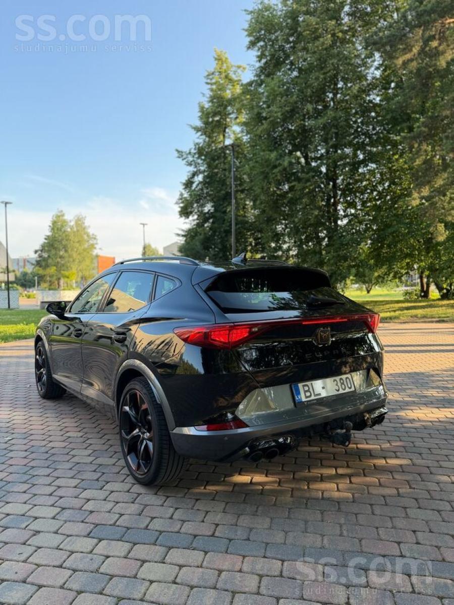 Melns Cupra Formentor 2023 Rīga, ar dzinēja tilpumu 2.00 L un nobraukumu 54 tūkst. km par 32000 €, foto 11 vietnē AUTOMOTO.COM.LV