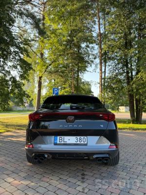 Melns Cupra Formentor 2023 Rīga, ar dzinēja tilpumu 2.00 L un nobraukumu 54 tūkst. km par 32000 €, foto 14 vietnē AUTOMOTO.COM.LV
