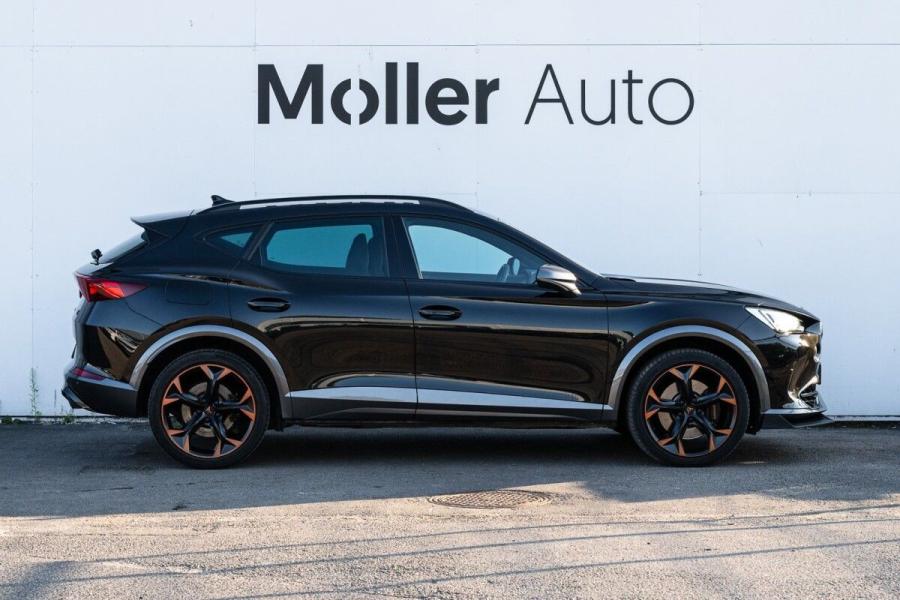 Melns Cupra Formentor 2023 Rīga, ar dzinēja tilpumu 2.00 L un nobraukumu 65 tūkst. km par 28700 €, foto 6 vietnē AUTOMOTO.COM.LV