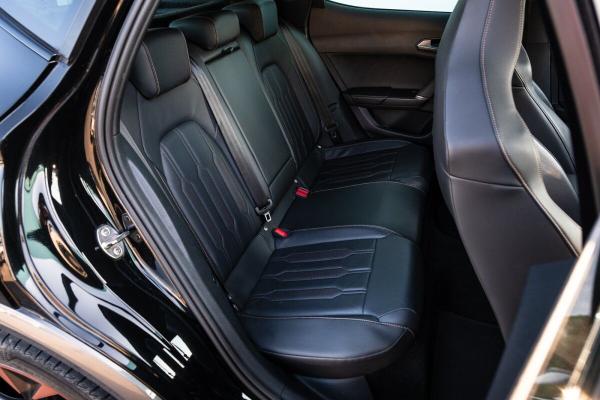 Melns Cupra Formentor 2023 Rīga, ar dzinēja tilpumu 2.00 L un nobraukumu 65 tūkst. km par 28700 €, foto 7 vietnē AUTOMOTO.COM.LV