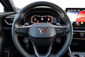Melns Cupra Formentor 2023 Rīga, ar dzinēja tilpumu 2.00 L un nobraukumu 65 tūkst. km par 28700 €, foto 16 vietnē AUTOMOTO.COM.LV